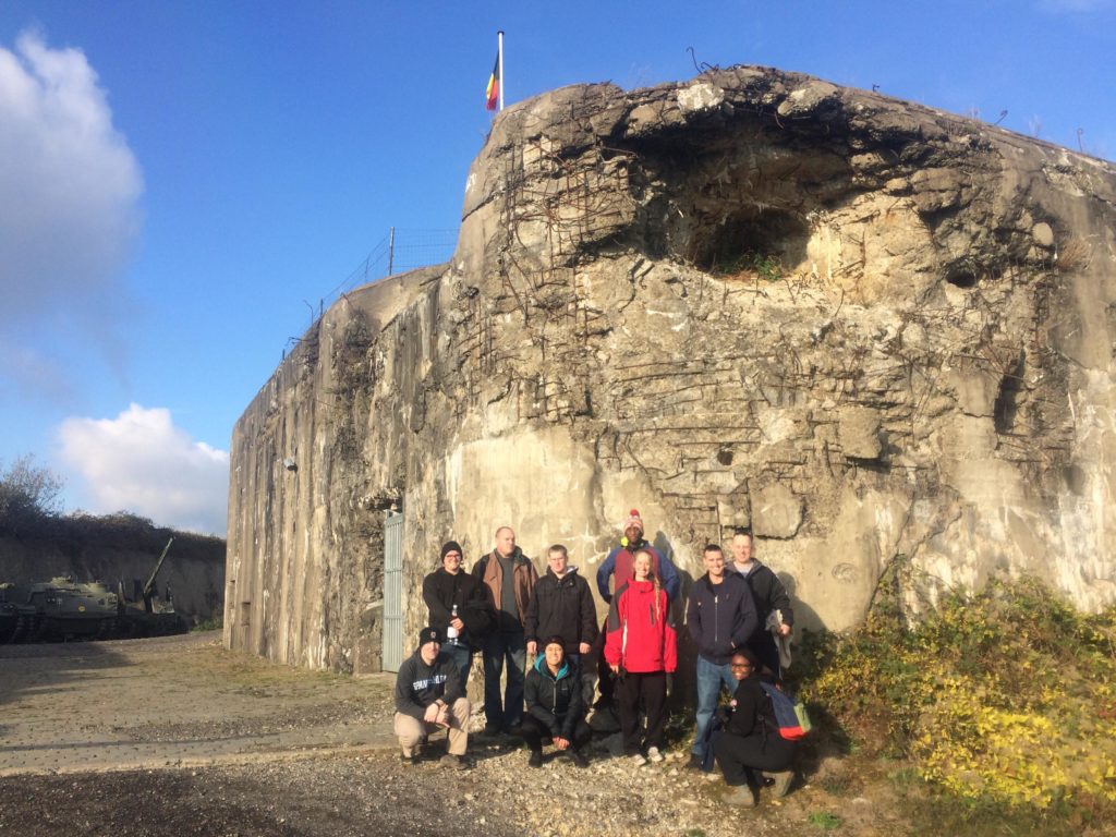 Fort d'Aubin-Neufchâteau – T'y frotte pas!